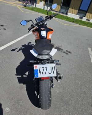 Dzeltens KTM Duke 2020 Klaipėda, ar dzinēja tilpumu 0.13 L un nobraukumu 28 tūkst. km par 2150 €, foto 11 vietnē AUTOMOTO.COM.LV