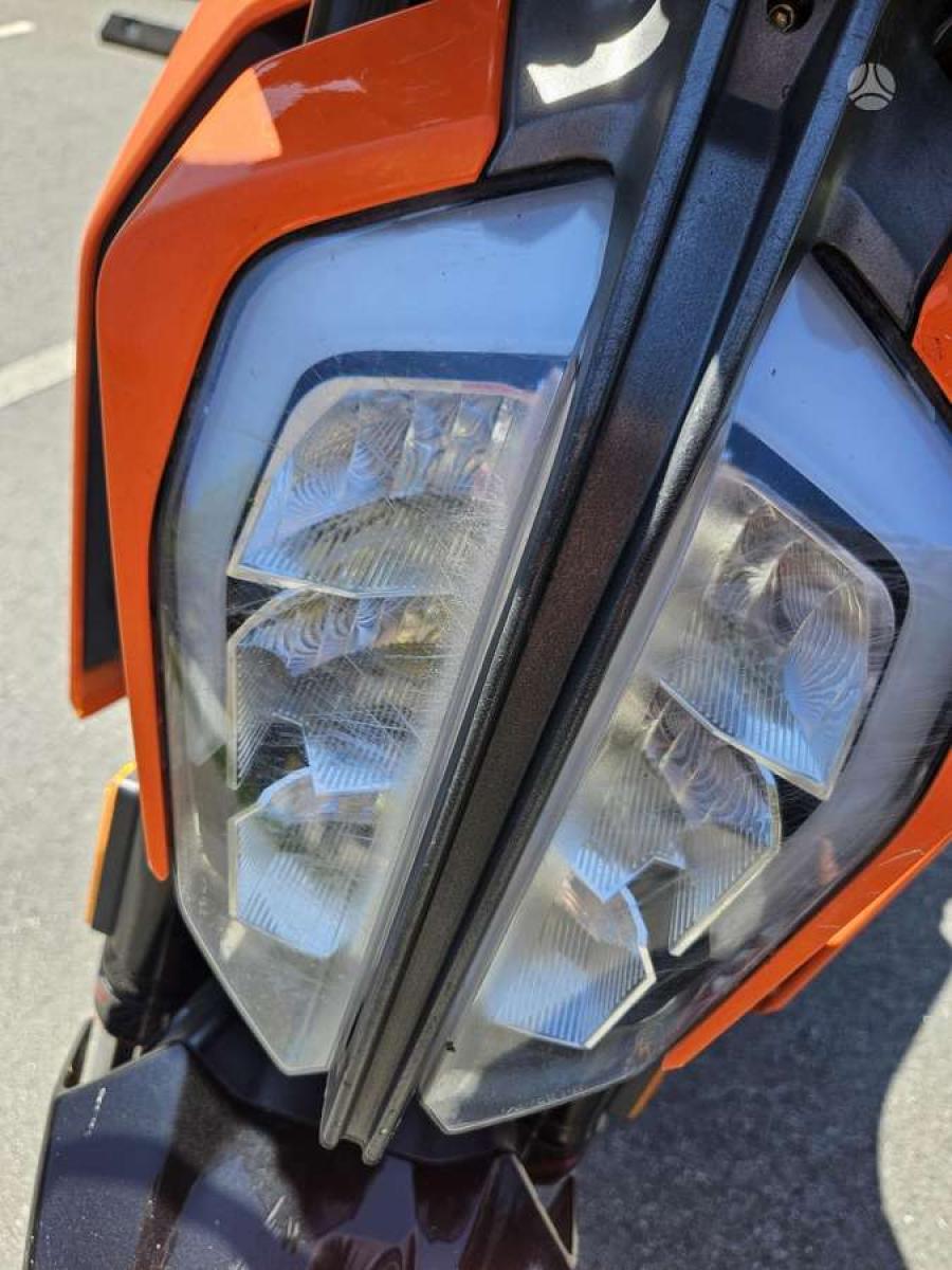 Dzeltens KTM Duke 2020 Klaipėda, ar dzinēja tilpumu 0.13 L un nobraukumu 28 tūkst. km par 2150 €, foto 12 vietnē AUTOMOTO.COM.LV