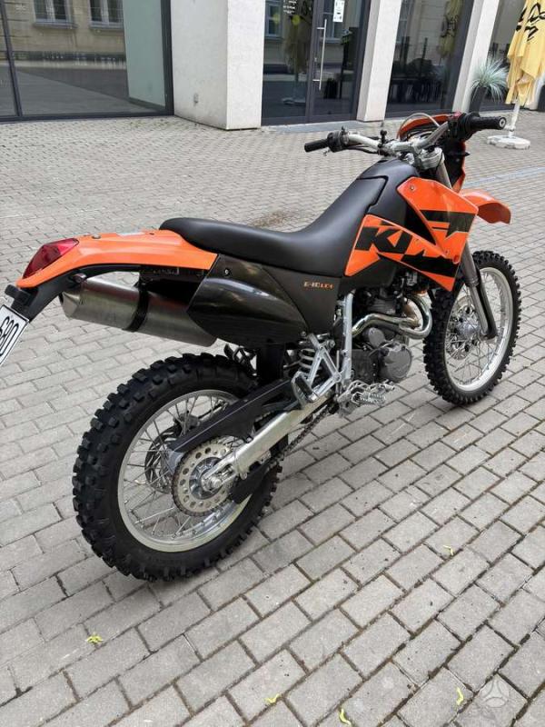 KTM Enduro 2005 in Kaunas, with an engine capacity of 0.64 L and mileage of 43 thousand km for 3200 €, photo 2 on AUTOMOTO.COM.LV