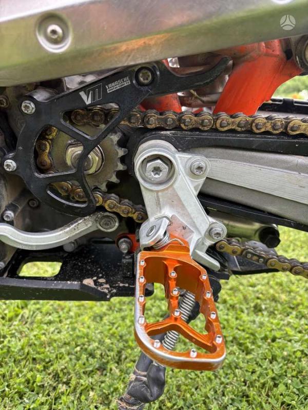 KTM Enduro 2020 Alīta, ar dzinēja tilpumu 0.69 L un nobraukumu 13 tūkst. km par 7800 €, foto 8 vietnē AUTOMOTO.COM.LV
