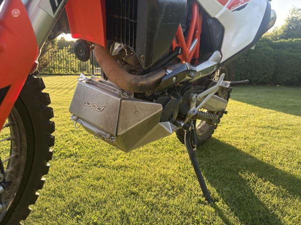 КТМ Enduro 2020 в Шяуляй на AUTOMOTO.COM.LV КТМ Enduro 2020 в Шяуляй, объемом двигателя 0.69 л и пробегом 8 тыс. км за 8600 €, фото 8 на AUTOMOTO.COM.LV