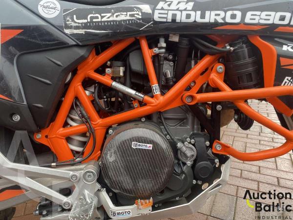 KTM Enduro 2021 Šakiai, ar dzinēja tilpumu 0.00 L un nobraukumu 8 tūkst. km par 12100 €, foto 8 vietnē AUTOMOTO.COM.LV