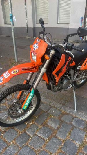 Оранжевый КТМ Enduro 2006 в Клайпеда, объемом двигателя 0.64 л и пробегом 18 тыс. км за 3500 €, фото 4 на AUTOMOTO.COM.LV