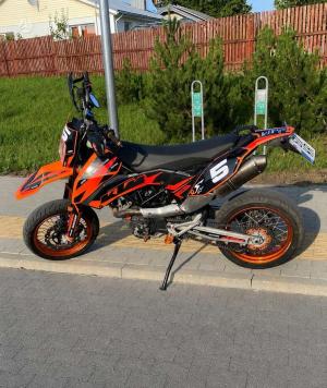 Orange KTM Enduro 2009 in Kursenai, with an engine capacity of 0.69 L and mileage of 10 thousand km for 4800 €, photo  on AUTOMOTO.COM.LV