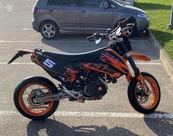 Orange KTM Enduro 2009 in Kursenai, with an engine capacity of 0.69 L and mileage of 10 thousand km for 4800 €, photo 8 on AUTOMOTO.COM.LV
