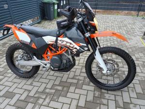 Orange KTM Enduro 2010 in Taurage, with an engine capacity of 0.69 L and mileage of 4 thousand km for 4200 €, photo 2 on AUTOMOTO.COM.LV