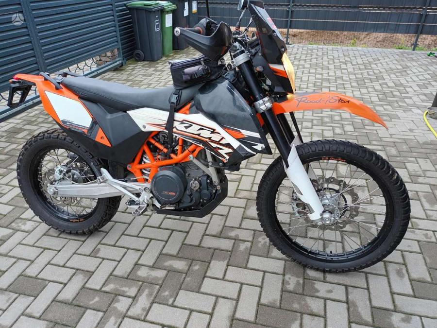 Orange KTM Enduro 2010 in Taurage, with an engine capacity of 0.69 L and mileage of 4 thousand km for 4200 €, photo 2 on AUTOMOTO.COM.LV