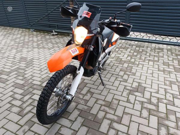 Oranžs KTM Enduro 2010 Tauragė, ar dzinēja tilpumu 0.69 L un nobraukumu 4 tūkst. km par 4200 €, foto 3 vietnē AUTOMOTO.COM.LV