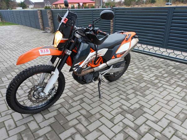 Oranžs KTM Enduro 2010 Tauragė, ar dzinēja tilpumu 0.69 L un nobraukumu 4 tūkst. km par 4200 €, foto 4 vietnē AUTOMOTO.COM.LV