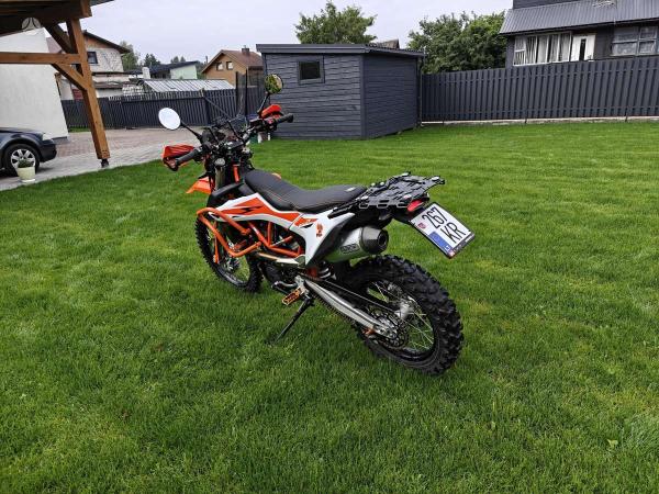 Orange KTM Enduro 2020 in Druskininkai, with an engine capacity of 0.69 L and mileage of 13 thousand km for 8000 €, photo 5 on AUTOMOTO.COM.LV