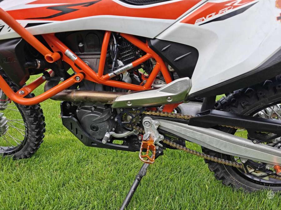 Orange KTM Enduro 2020 in Druskininkai, with an engine capacity of 0.69 L and mileage of 13 thousand km for 8000 €, photo 10 on AUTOMOTO.COM.LV