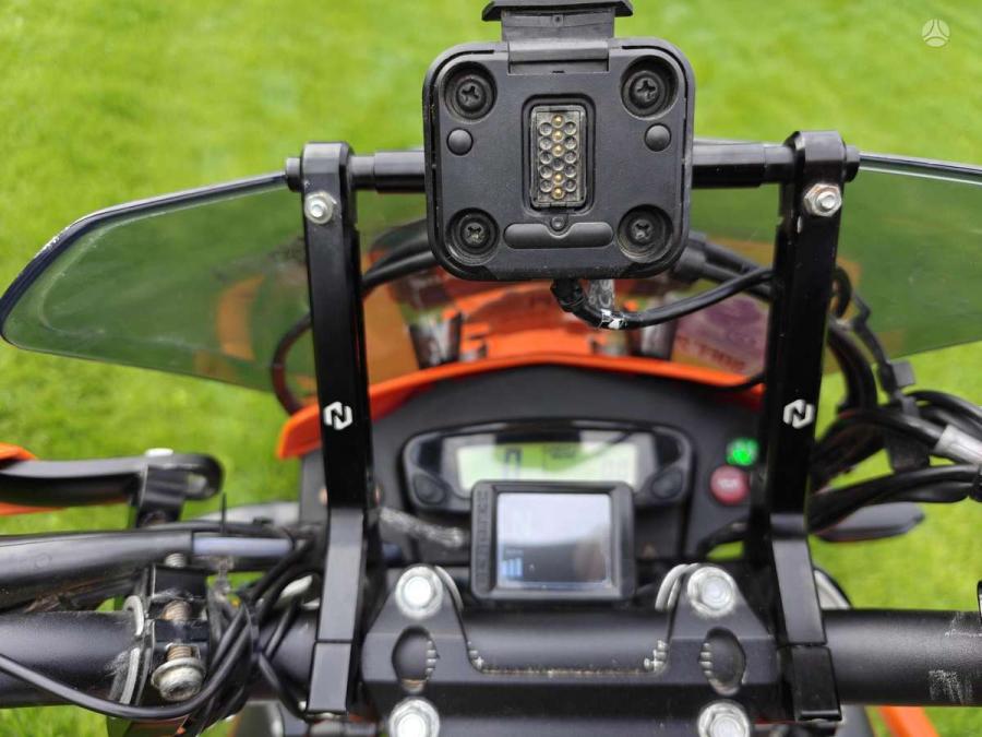 Orange KTM Enduro 2020 in Druskininkai, with an engine capacity of 0.69 L and mileage of 13 thousand km for 8000 €, photo 16 on AUTOMOTO.COM.LV