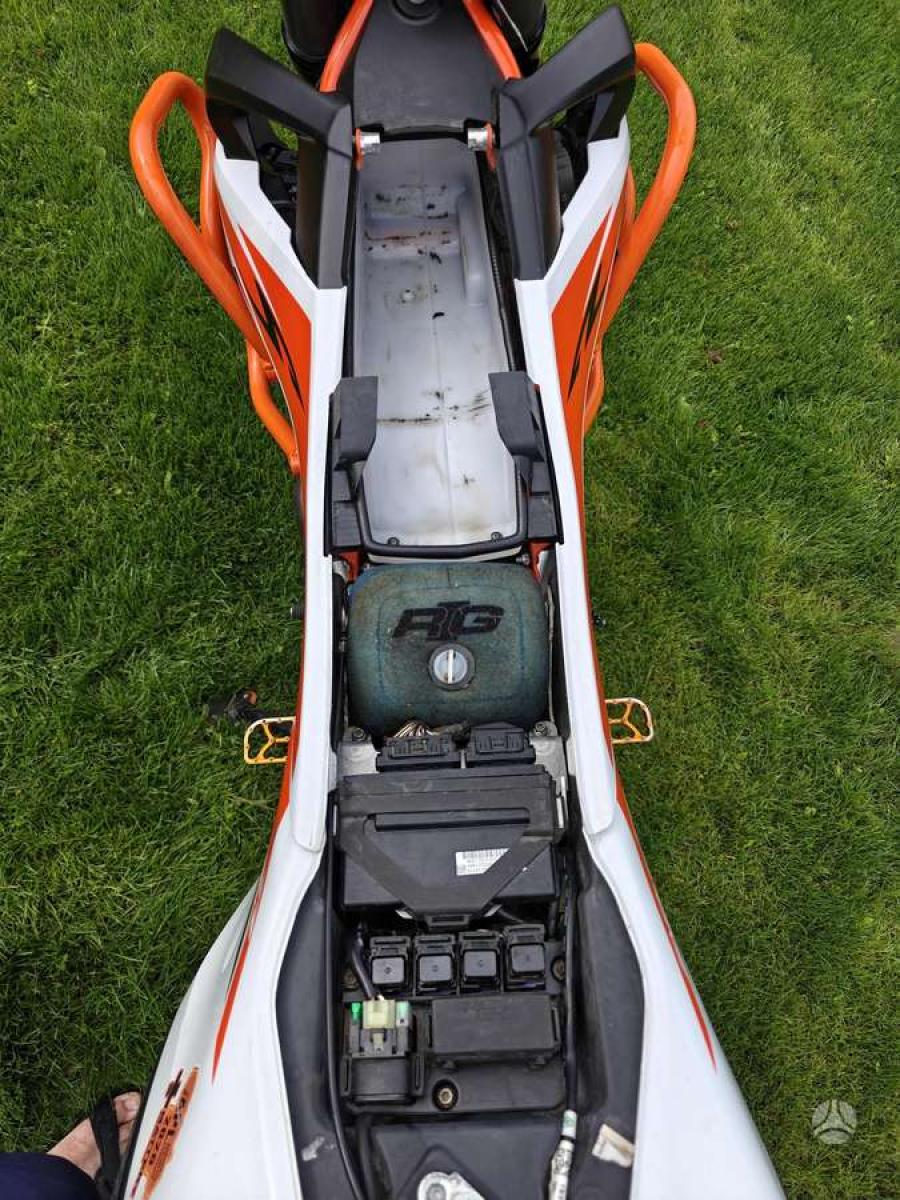 Orange KTM Enduro 2020 in Druskininkai, with an engine capacity of 0.69 L and mileage of 13 thousand km for 8000 €, photo 17 on AUTOMOTO.COM.LV