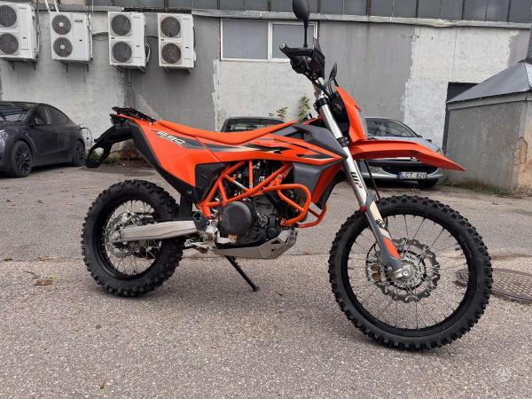 Orange KTM Enduro 2024 in Vilnius, with an engine capacity of 0.69 L and mileage of 9 thousand km for 10113 €, photo 4 on AUTOMOTO.COM.LV