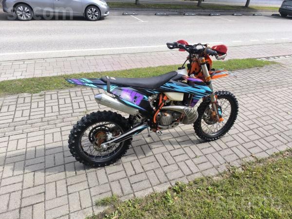 KTM EXC 300 2023 Liepāja, ar dzinēja tilpumu 0.30 L un nobraukumu 0 tūkst. km par 6000 €, foto 2 vietnē AUTOMOTO.COM.LV