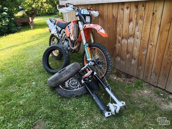 KTM EXC 2003 in Silale, with an engine capacity of 0.45 L and mileage of 0 thousand km for 3300 €, photo 8 on AUTOMOTO.COM.LV