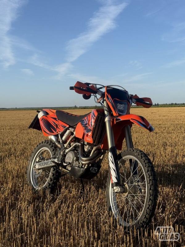 KTM EXC 2003 in Ukmerge, with an engine capacity of 0.45 L and mileage of 20 thousand km for 3300 €, photo 1 on AUTOMOTO.COM.LV