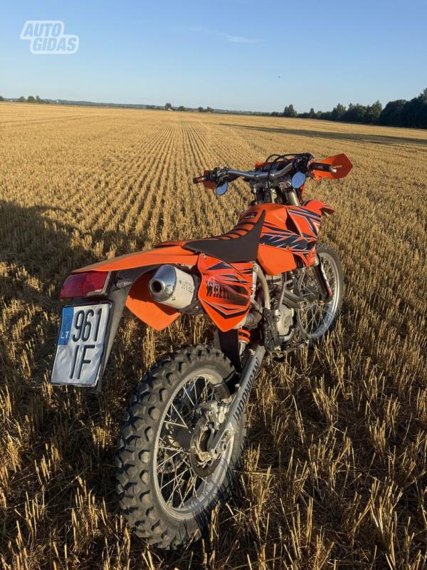 KTM EXC 2003 in Ukmerge, with an engine capacity of 0.45 L and mileage of 20 thousand km for 3300 €, photo 2 on AUTOMOTO.COM.LV