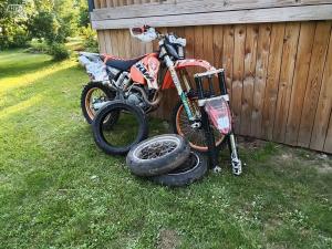 KTM EXC 2003 in Silale, with an engine capacity of 0.45 L and mileage of 0 thousand km for 3000 €, photo 10 on AUTOMOTO.COM.LV