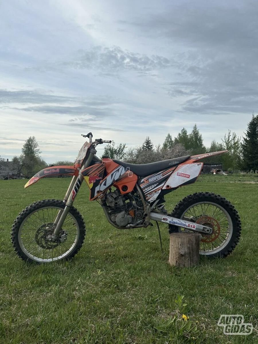 KTM EXC 2004 in Sirvintos, with an engine capacity of 0.45 L and mileage of 0 thousand km for 450 €, photo 3 on AUTOMOTO.COM.LV