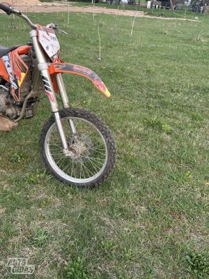 KTM EXC 2004 in Sirvintos, with an engine capacity of 0.45 L and mileage of 0 thousand km for 450 €, photo 4 on AUTOMOTO.COM.LV