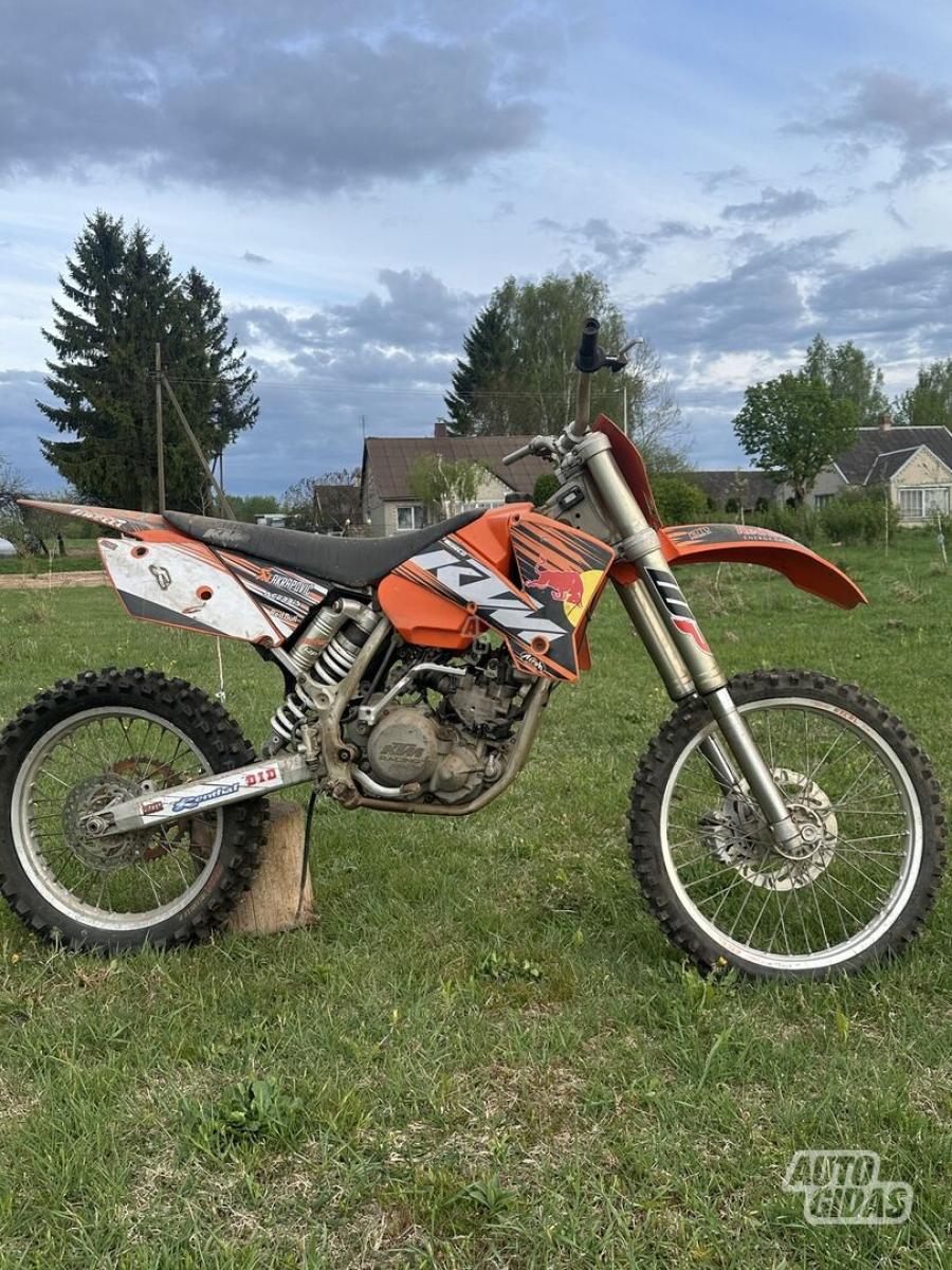 KTM EXC 2004 in Sirvintos, with an engine capacity of 0.45 L and mileage of 0 thousand km for 450 €, photo 5 on AUTOMOTO.COM.LV