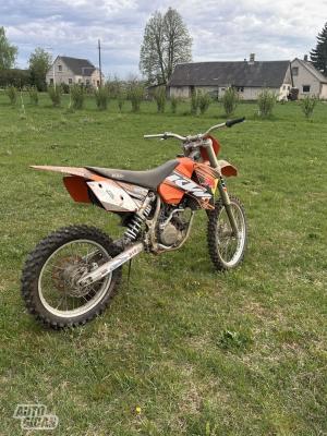 KTM EXC 2004 in Sirvintos, with an engine capacity of 0.45 L and mileage of 0 thousand km for 450 €, photo 6 on AUTOMOTO.COM.LV