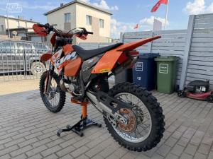 KTM EXC 2006 Viļņa, ar dzinēja tilpumu 0.25 L un nobraukumu 9 tūkst. km par 2850 €, foto 4 vietnē AUTOMOTO.COM.LV