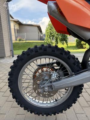 KTM EXC 2006 Viļņa, ar dzinēja tilpumu 0.25 L un nobraukumu 9 tūkst. km par 2850 €, foto 12 vietnē AUTOMOTO.COM.LV