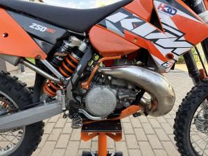 KTM EXC 2006 in Vilnius, with an engine capacity of 0.25 L and mileage of 9 thousand km for 2850 €, photo 9 on AUTOMOTO.COM.LV