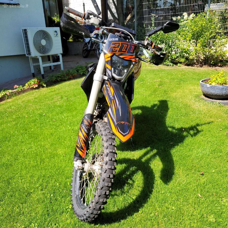 KTM EXC 2006 in Vilnius, with an engine capacity of 0.20 L and mileage of 100 thousand km for 2500 €, photo 4 on AUTOMOTO.COM.LV