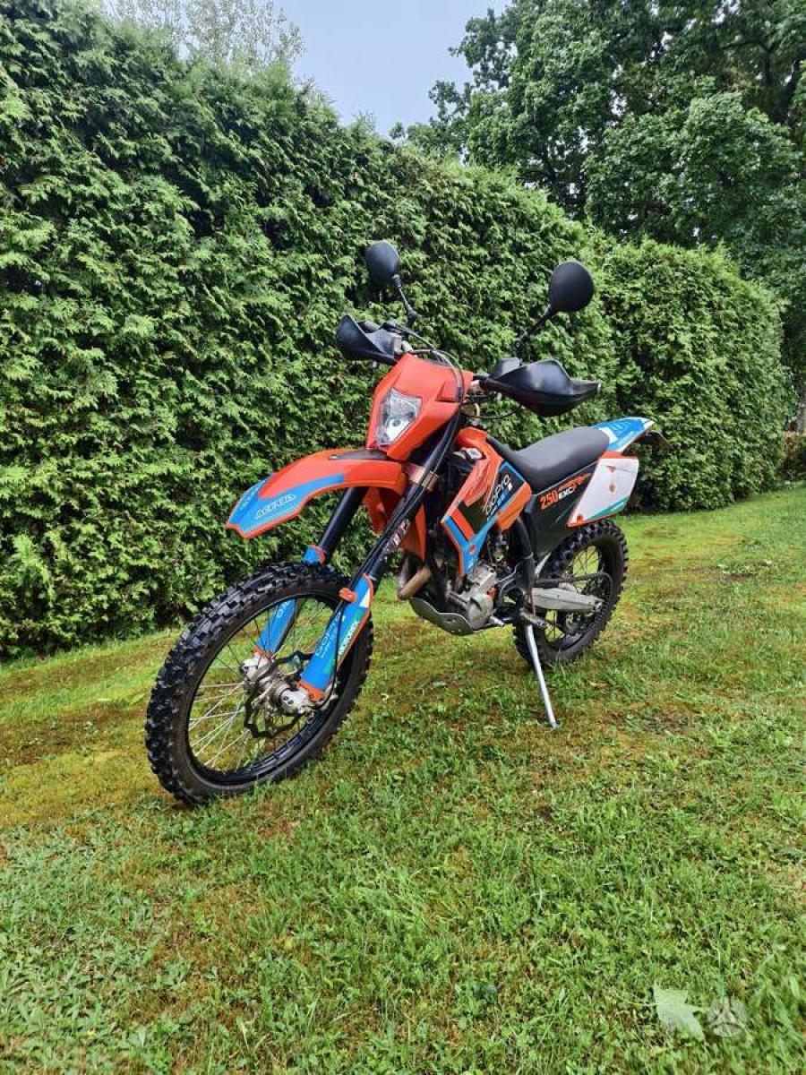 KTM EXC 2007 Kauņa, ar dzinēja tilpumu 0.25 L un nobraukumu 13 tūkst. km par 2800 €, foto 7 vietnē AUTOMOTO.COM.LV