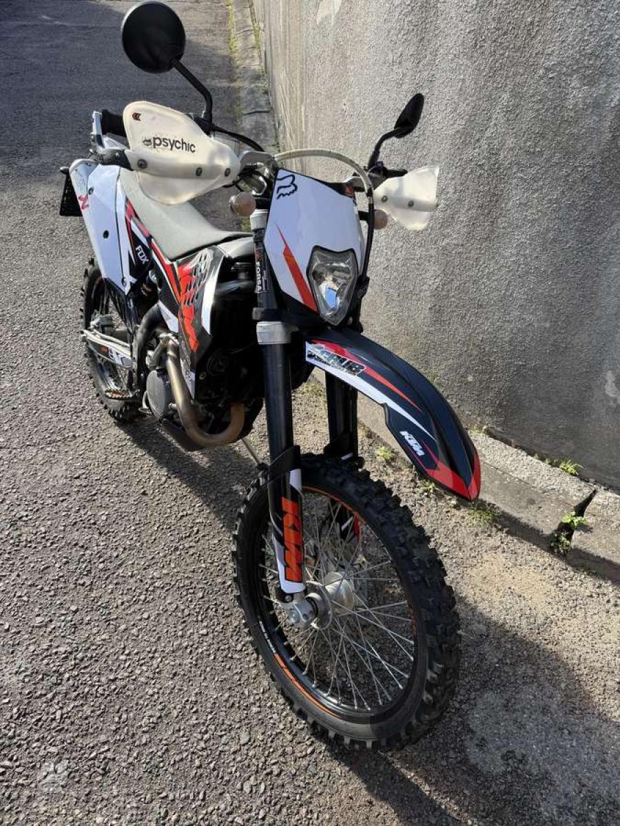 KTM EXC 2009 Viļņa, ar dzinēja tilpumu 0.25 L un nobraukumu 14 tūkst. km par 4000 €, foto 6 vietnē AUTOMOTO.COM.LV