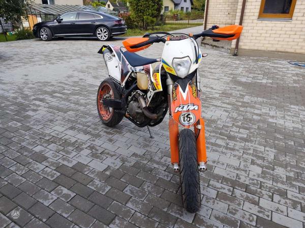 KTM EXC 2011 in Kaunas on AUTOMOTO.COM.LV KTM EXC 2011 in Kaunas, with an engine capacity of 0.45 L and mileage of 0 thousand km for 5500 €, photo 4 on AUTOMOTO.COM.LV