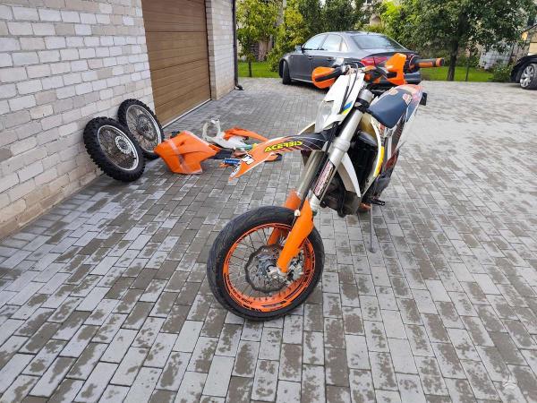 KTM EXC 2011 in Kaunas on AUTOMOTO.COM.LV KTM EXC 2011 in Kaunas, with an engine capacity of 0.45 L and mileage of 0 thousand km for 5500 €, photo 5 on AUTOMOTO.COM.LV