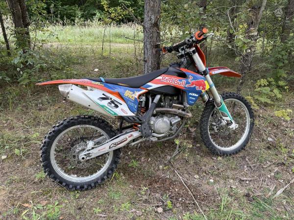 KTM EXC 2015 in Vilnius, with an engine capacity of 0.45 L and mileage of 0 thousand km for 3300 €, photo 3 on AUTOMOTO.COM.LV