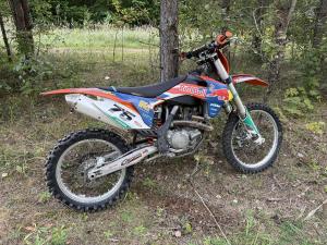 KTM EXC 2015 in Vilnius, with an engine capacity of 0.45 L and mileage of 0 thousand km for 3300 €, photo 3 on AUTOMOTO.COM.LV