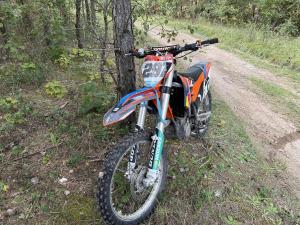 KTM EXC 2015 in Vilnius, with an engine capacity of 0.45 L and mileage of 0 thousand km for 3300 €, photo 4 on AUTOMOTO.COM.LV