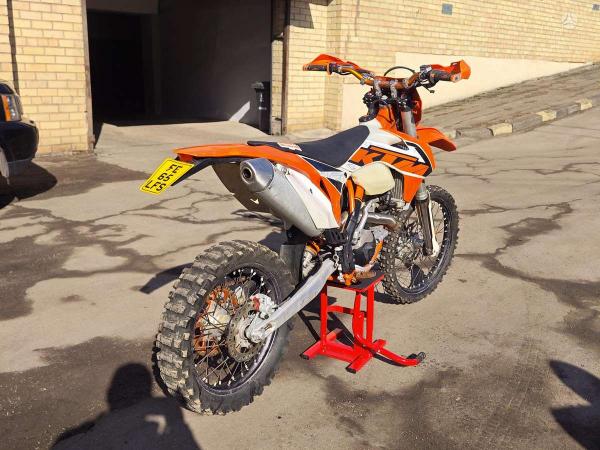 KTM EXC 2016 Viļņa, ar dzinēja tilpumu 0.45 L un nobraukumu 6 tūkst. km par 5250 €, foto 1 vietnē AUTOMOTO.COM.LV