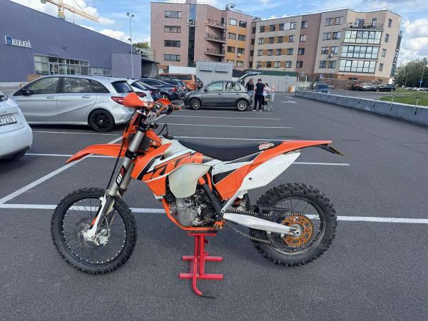 KTM EXC 2016 Viļņa, ar dzinēja tilpumu 0.45 L un nobraukumu 4 tūkst. km par 4500 €, foto 5 vietnē AUTOMOTO.COM.LV
