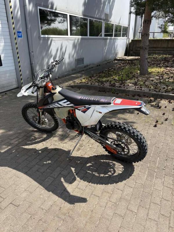 KTM EXC 2019 Marijampole, ar dzinēja tilpumu 0.25 L un nobraukumu 0 tūkst. km par 3500 €, foto 6 vietnē AUTOMOTO.COM.LV