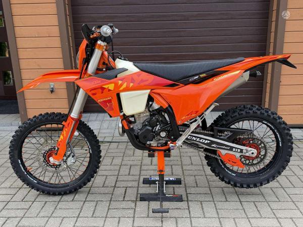 KTM EXC 2025 in Kaunas, with an engine capacity of 0.35 L and mileage of 0 thousand km for 8600 €, photo 2 on AUTOMOTO.COM.LV