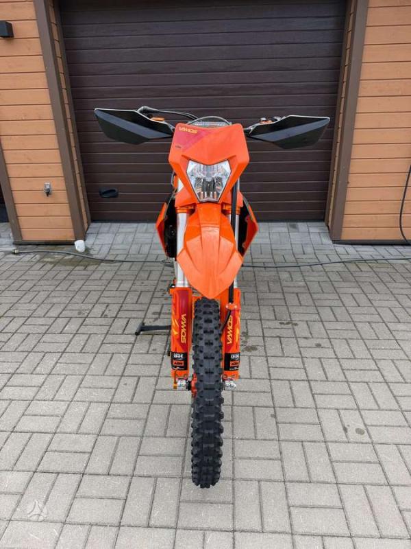 KTM EXC 2025 in Kaunas, with an engine capacity of 0.35 L and mileage of 0 thousand km for 8600 €, photo 3 on AUTOMOTO.COM.LV