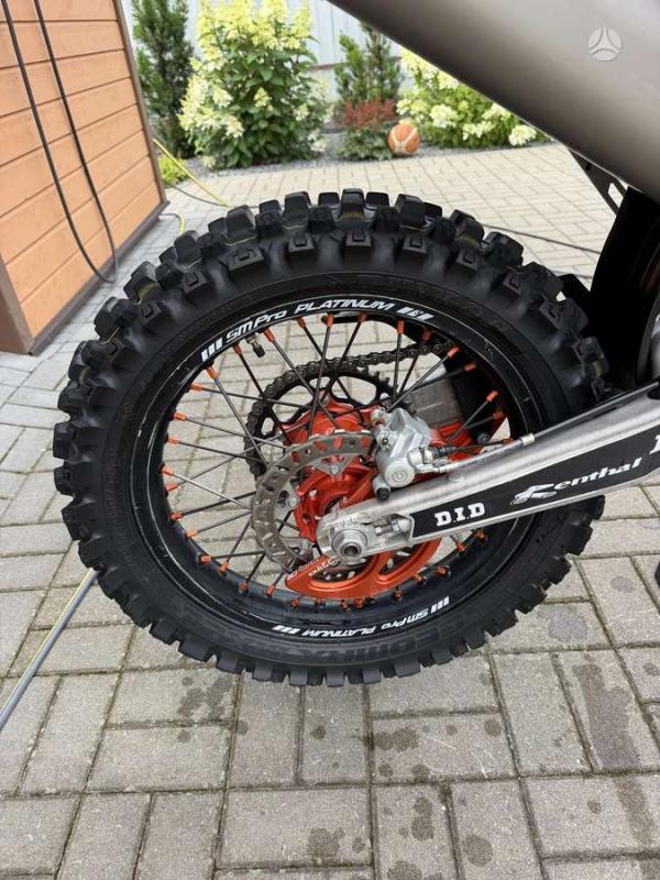 KTM EXC 2025 in Kaunas, with an engine capacity of 0.35 L and mileage of 0 thousand km for 8600 €, photo 8 on AUTOMOTO.COM.LV