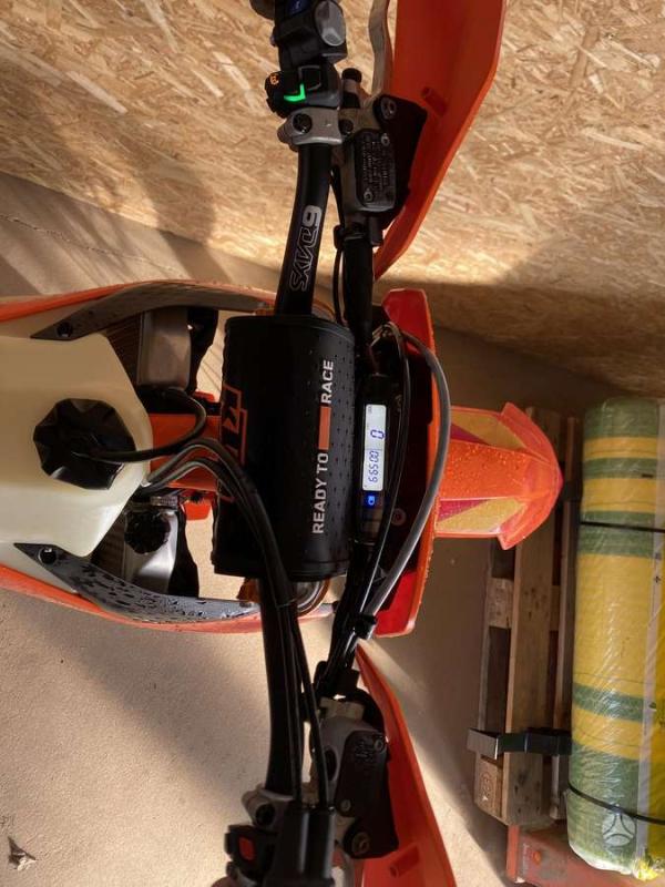 KTM EXC 2025 in Ukmerge, with an engine capacity of 0.35 L and mileage of 1 thousand km for 8800 €, photo 4 on AUTOMOTO.COM.LV