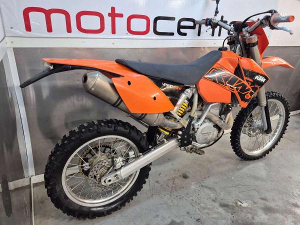 Orange KTM EXC 2004 in Kaunas, with an engine capacity of 0.45 L and mileage of 1000 thousand km for 2400 €, photo 4 on AUTOMOTO.COM.LV