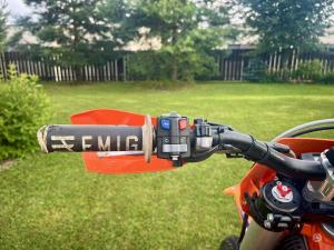 Orange KTM EXC 2015 in Vilnius, with an engine capacity of 0.35 L and mileage of 1 thousand km for 4099 €, photo 9 on AUTOMOTO.COM.LV