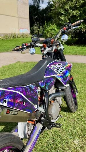 Violet KTM EXC 2009 in Kaunas, with an engine capacity of 0.45 L and mileage of 0 thousand km for 5400 €, photo 3 on AUTOMOTO.COM.LV
