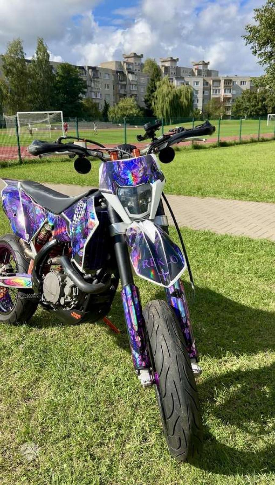 Violet KTM EXC 2009 in Kaunas, with an engine capacity of 0.45 L and mileage of 0 thousand km for 5400 €, photo 4 on AUTOMOTO.COM.LV