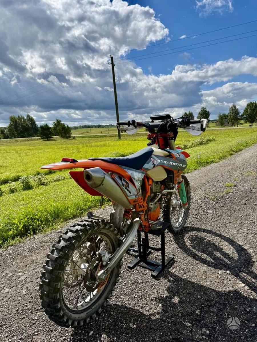Yellow KTM EXC 2016 in Moletai, with an engine capacity of 0.35 L and mileage of 18 thousand km for 3999 €, photo 4 on AUTOMOTO.COM.LV